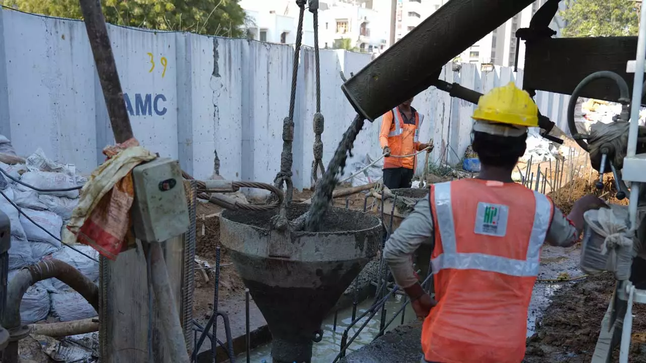 Here’s how does ready mix concrete in India improves diaphragm wall ...